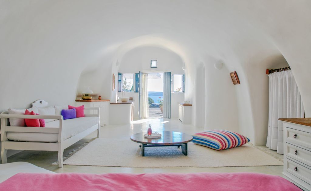 Perivolas Hotel, Santorini: A Heaven to Live Your Dreams